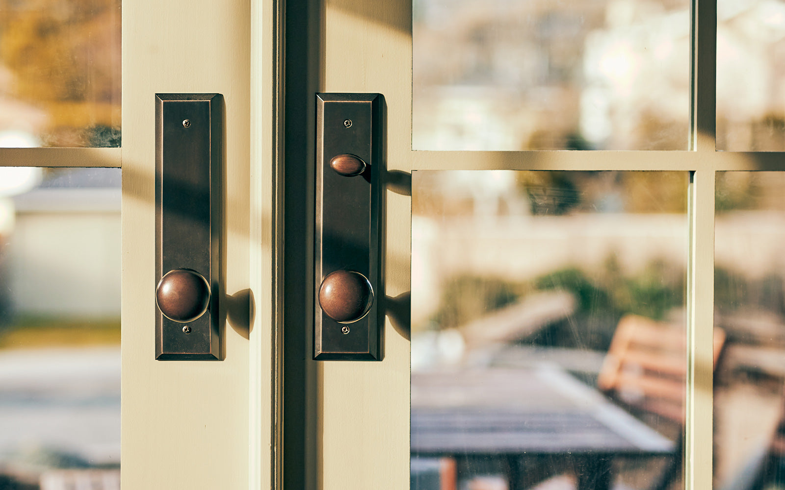 Evergreen Kitchen's Brass Entry Door Hardware - Grandeur Hardware