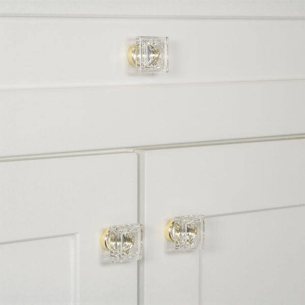 Carré Crystal 1-1/4” Square Cabinet Knob in Polished Brass - Grandeur ...